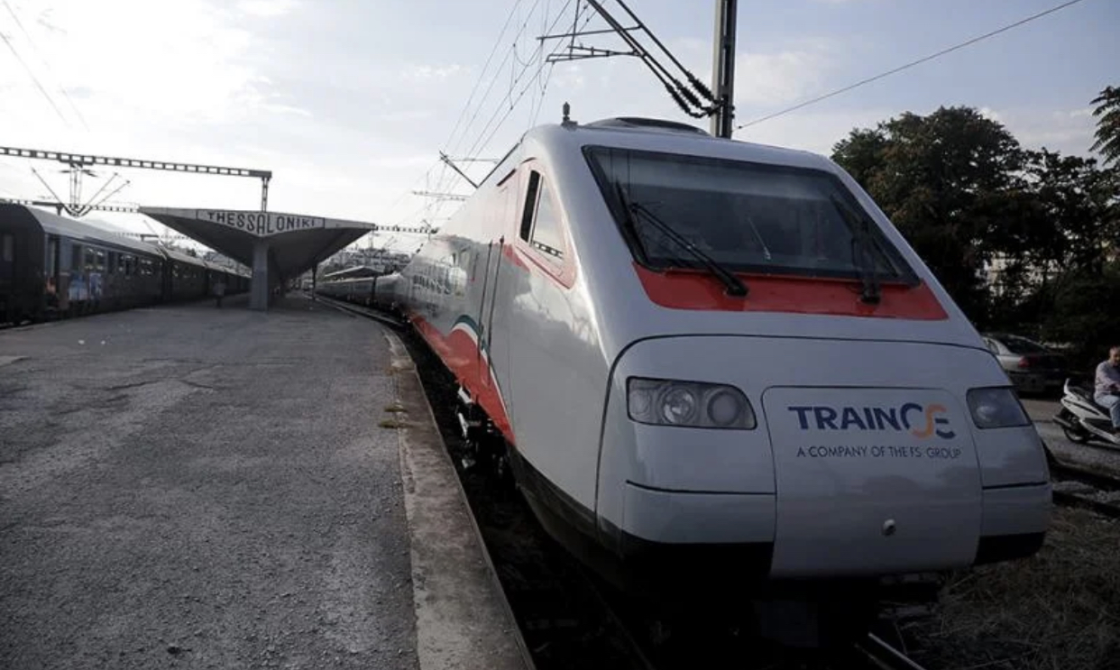 Διακόπτονται τα δρομολόγια στον προαστιακό Αθήνας και Θεσσαλονίκης ...